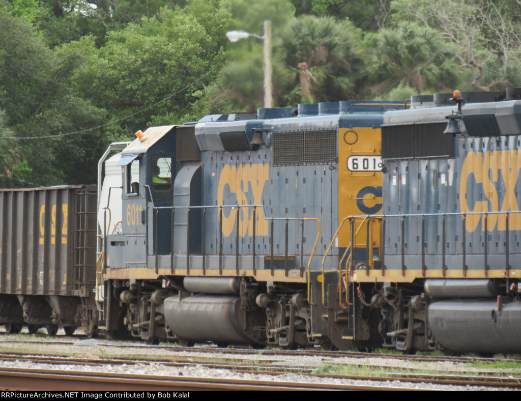 CSX 6011 CSX 6408 waiting to leave yard